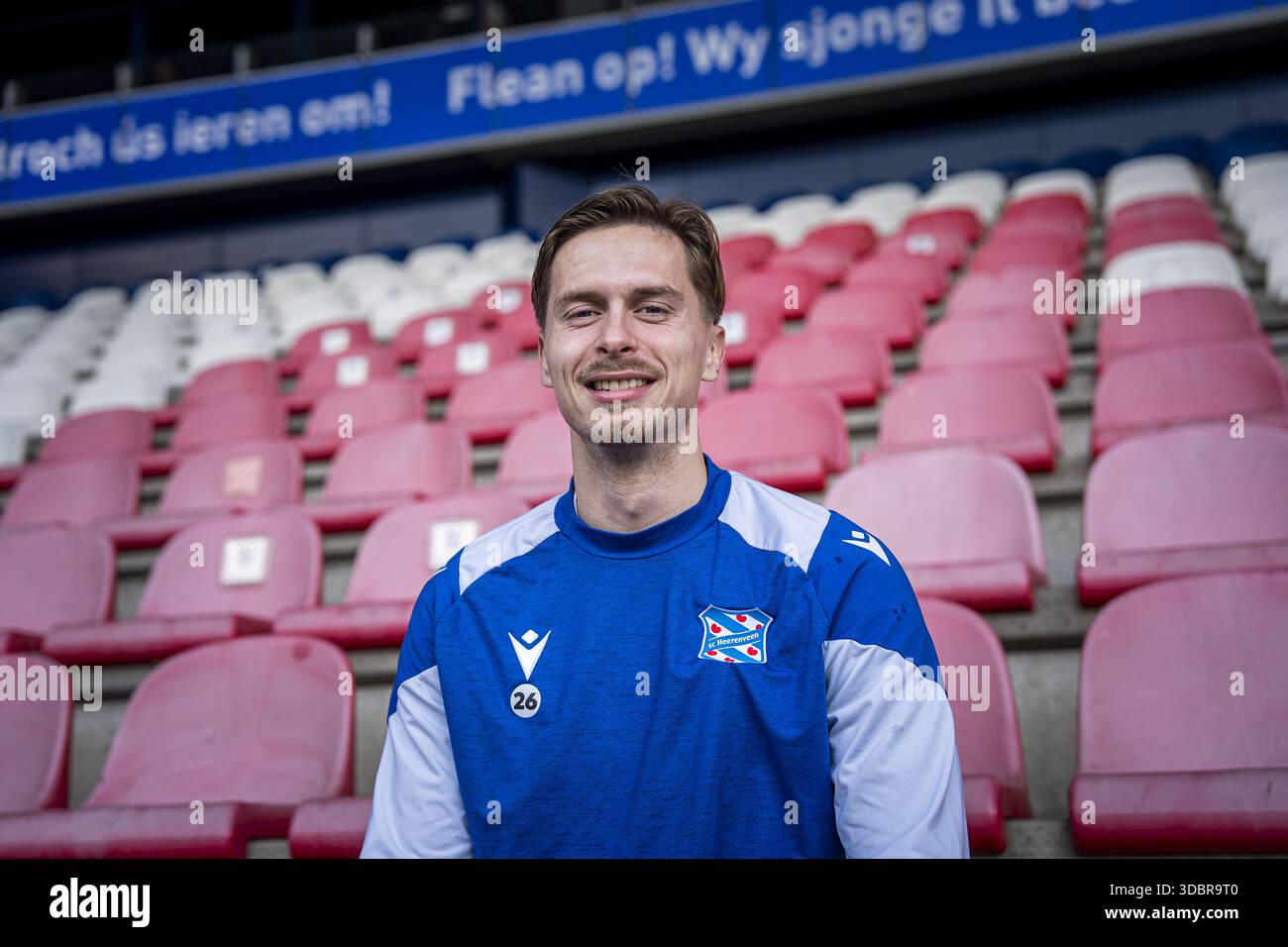 HEERENVEEN , 15-12-2025 , Abe Lenstra stadium , season 2025 / 2026 ...