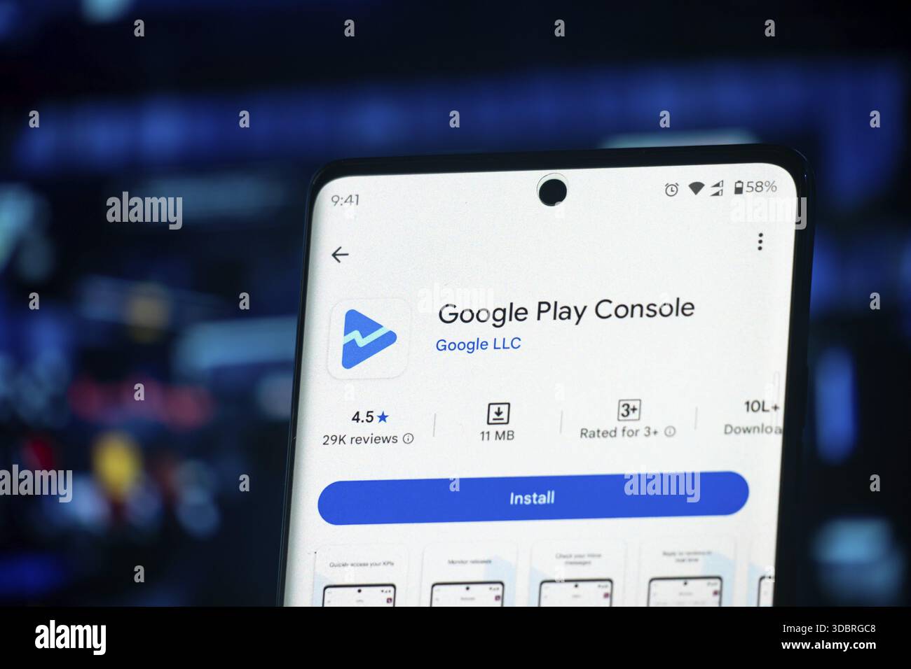 Google play console hi-res stock photography and images - Alamy