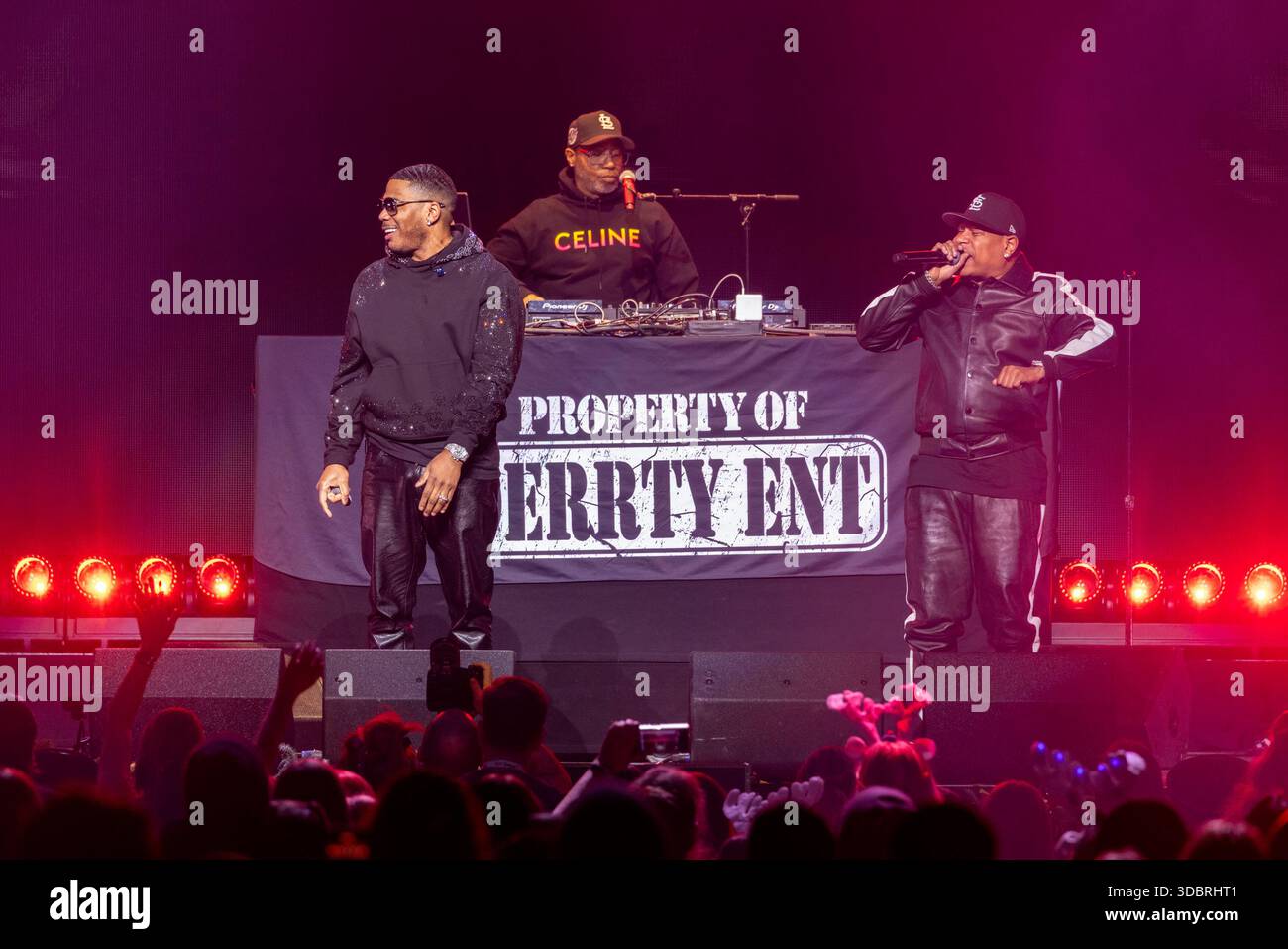 Rapper Nelly (Cornell Haynes Jr.) during the iHeartRadio HOT 99.5's ...