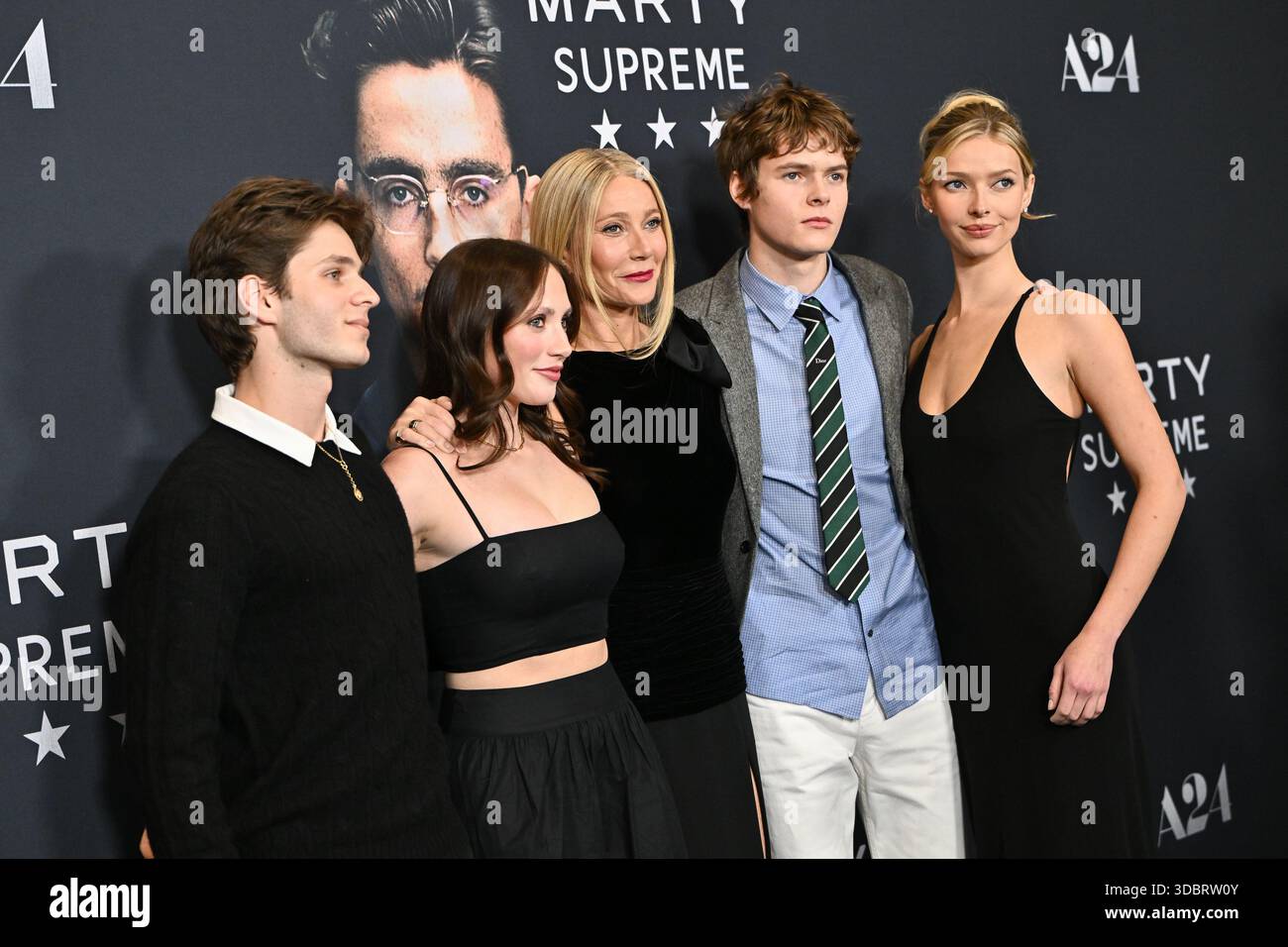 Brody Falchuk, from left, Isabella Falchuk, Moses Martin, Apple Martin ...