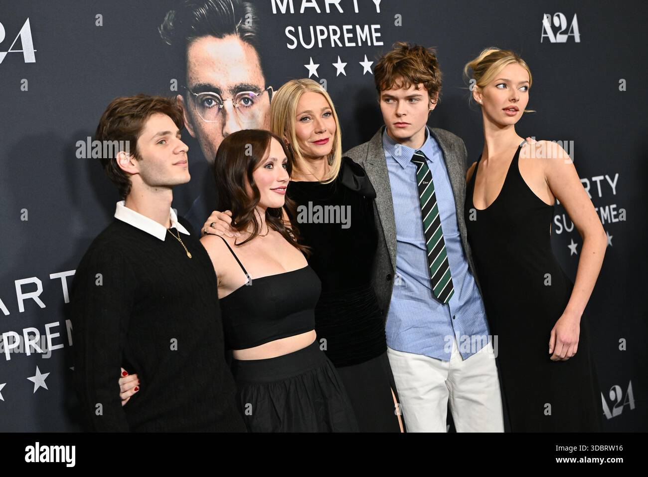 Brody Falchuk, from left, Isabella Falchuk, Moses Martin, Apple Martin ...
