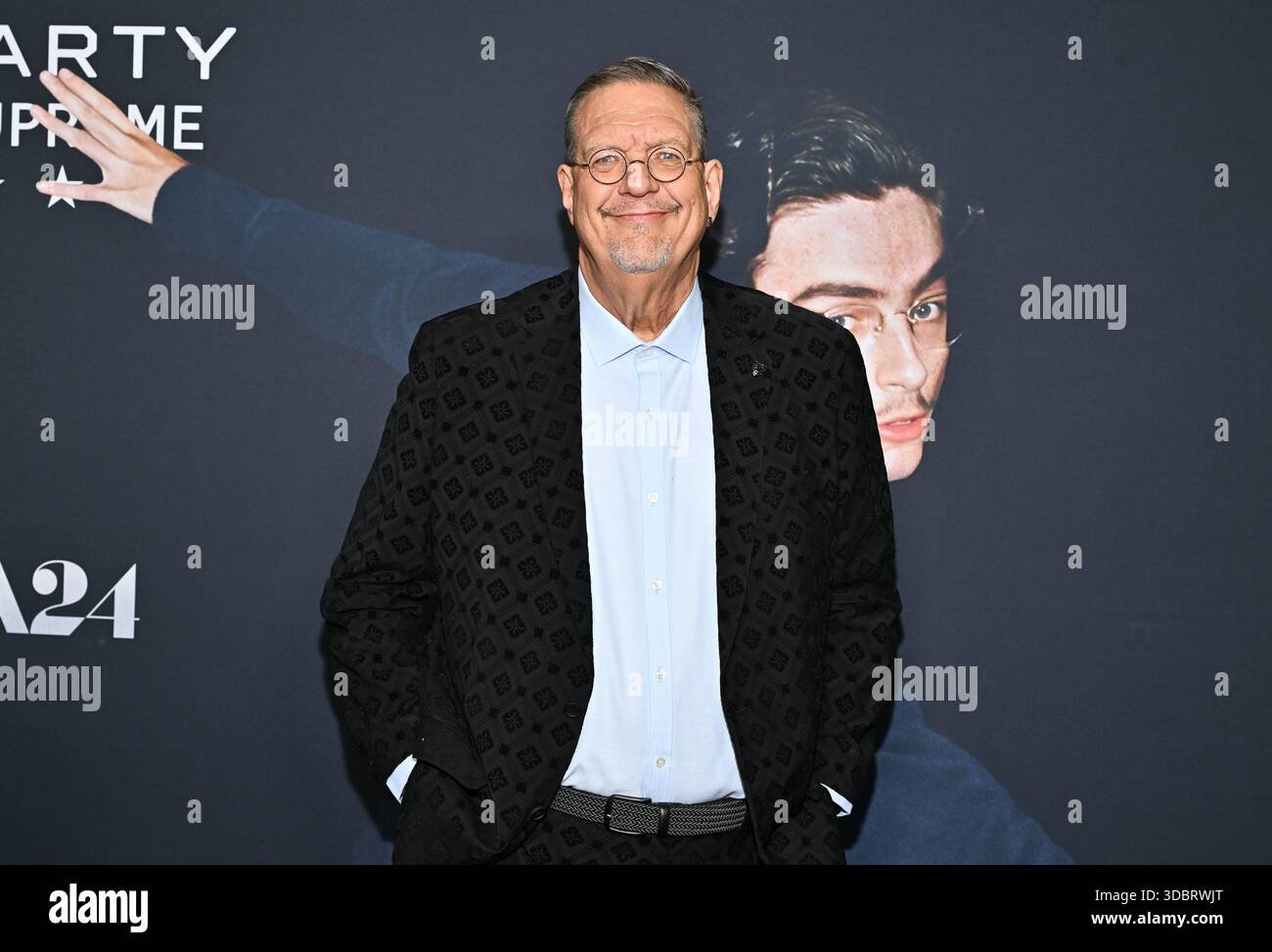 Penn Jillette attends the premiere of "Marty Supreme" at Regal Times ...
