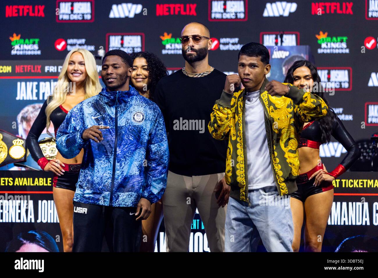 Jahmal Harvey and Kevin Cervantes during a press conference at the ...