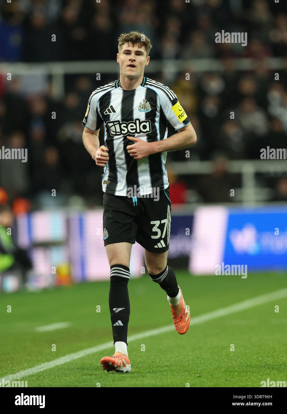 Newcastle Upon Tyne, England, 17th December 2025. Alex Murphy of ...