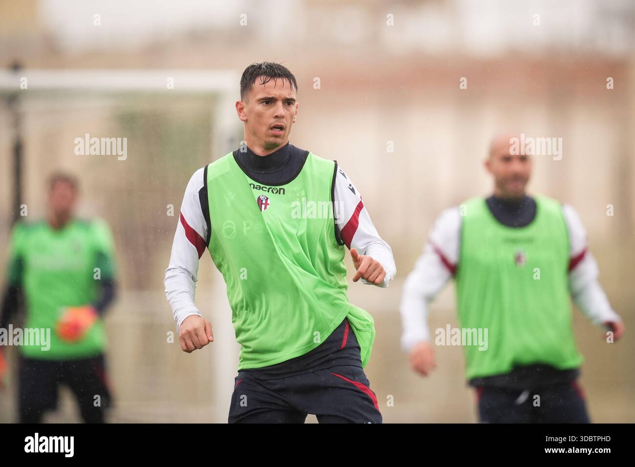 Bologna's Nikola Moro looks on during Bologna training session at Al ...