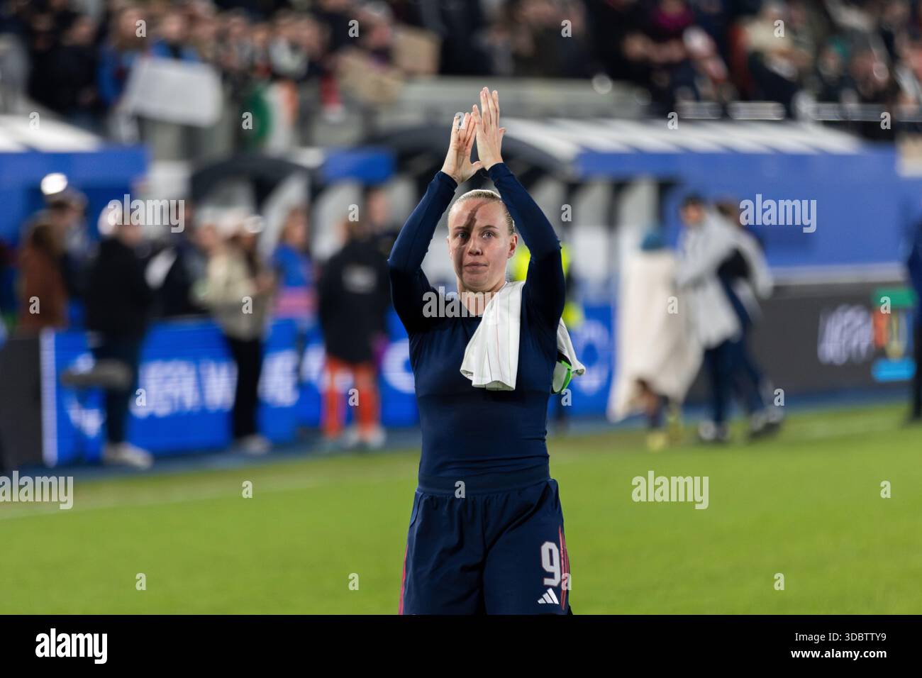 Leuven, Belgium. 17th Dec 2025. Beth Mead of Arsenal Women claps the ...