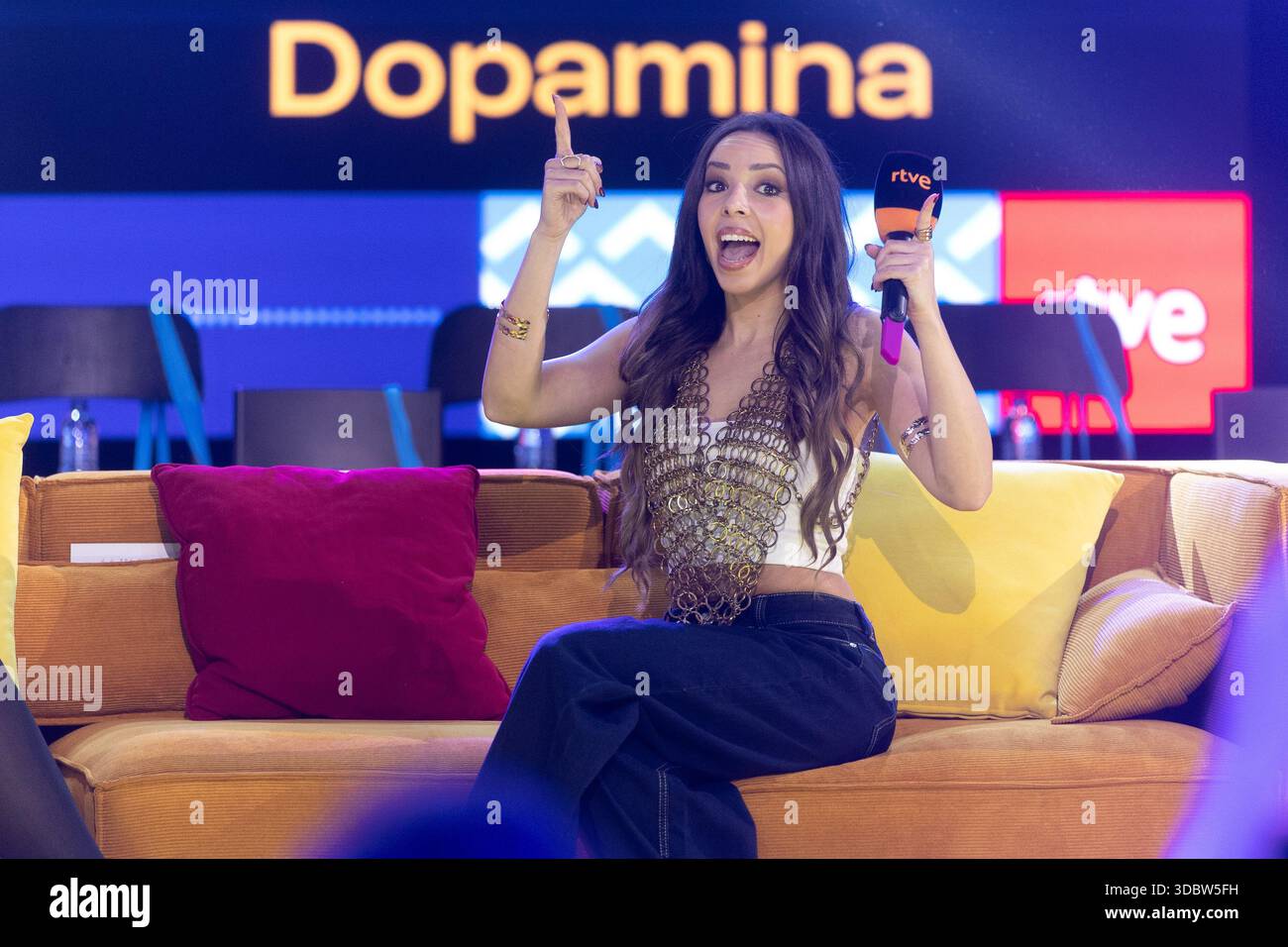 The singer Atyat presents the song 'Dopamina', during the program ...