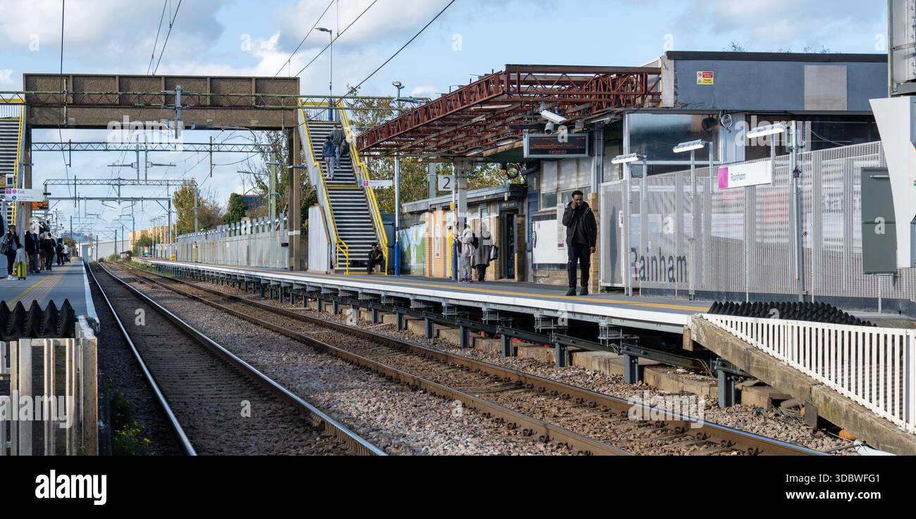 British Railways Rainham railway station, Rainham, Havering, London ...
