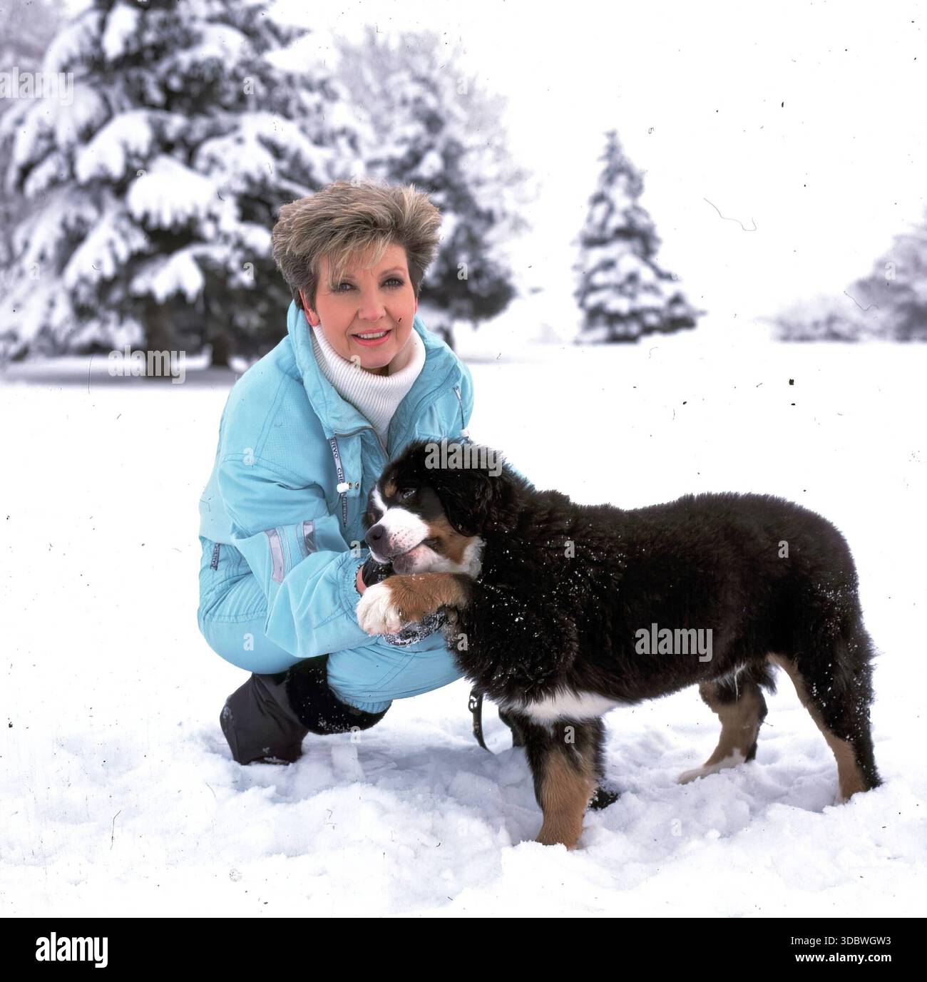 ARCHIV: Carolin Reiber Moderatorin Carolin Reiber mit ihrem Berner ...