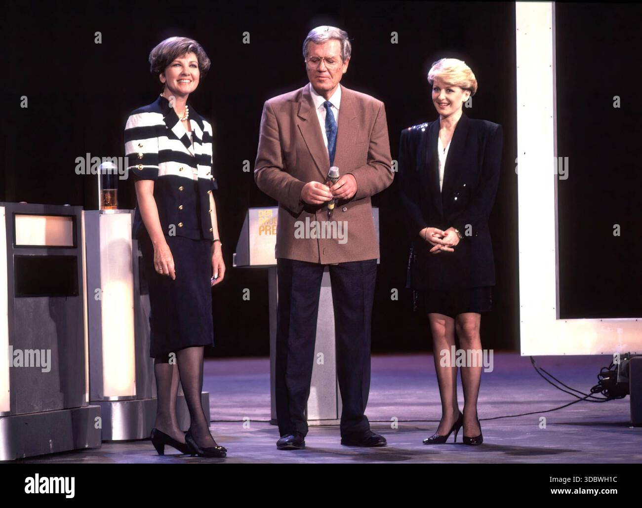 ARCHIV: Carolin Reiber Moderatorin Carolin Reiber mit Carmen Nebel und ...
