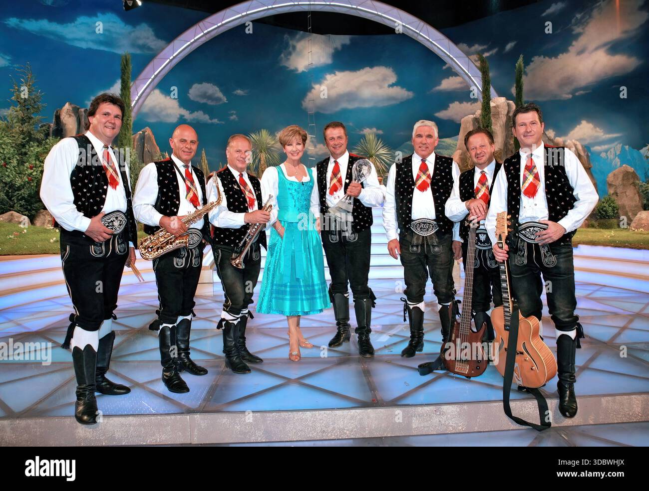 ARCHIV: Carolin Reiber Moderatorin Carolin Reiber mit Norbert Rier und ...