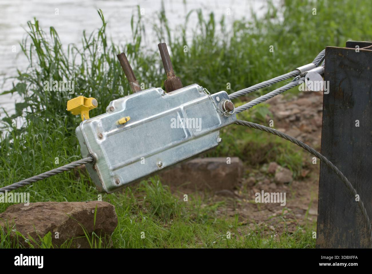 Simple lever mechanism for manual tensioning of metal cables Stock ...