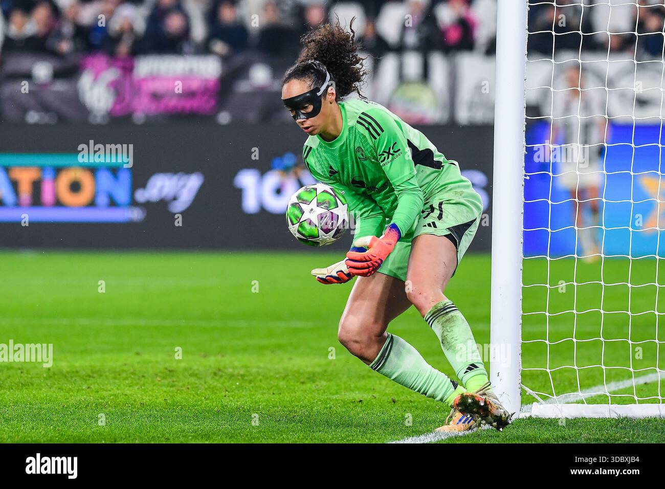 Phallon Tullis-Joyce of Manchester United Women FC seen in action ...