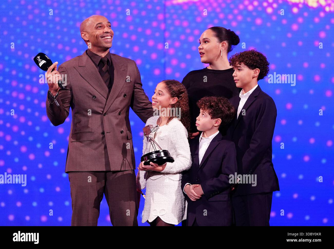 Thierry Henry receives the BBC Sports Personality Lifetime Achievement ...