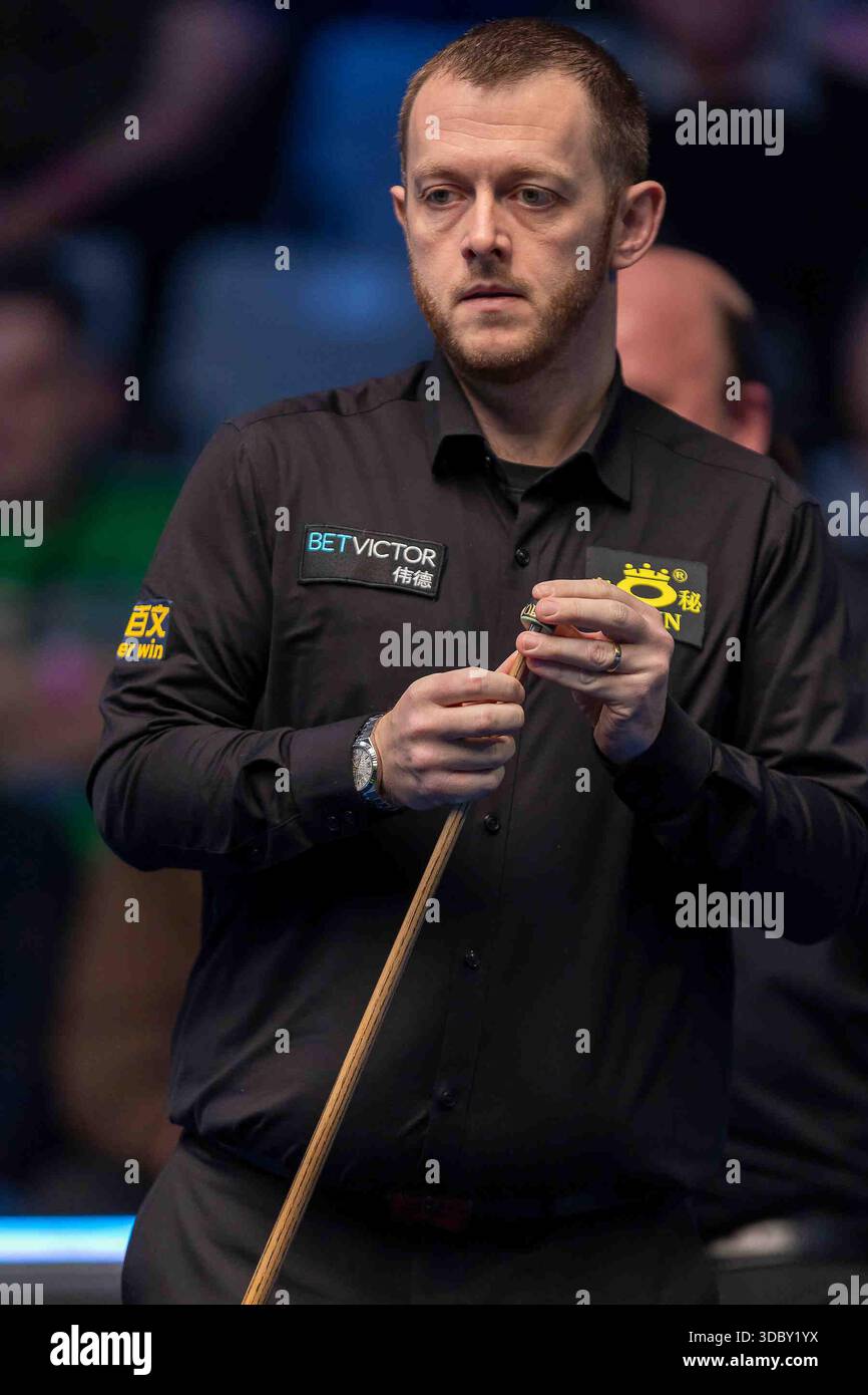Edinburgh, Scotland. 18 December 2025. Mark Allen during the Betvictor ...