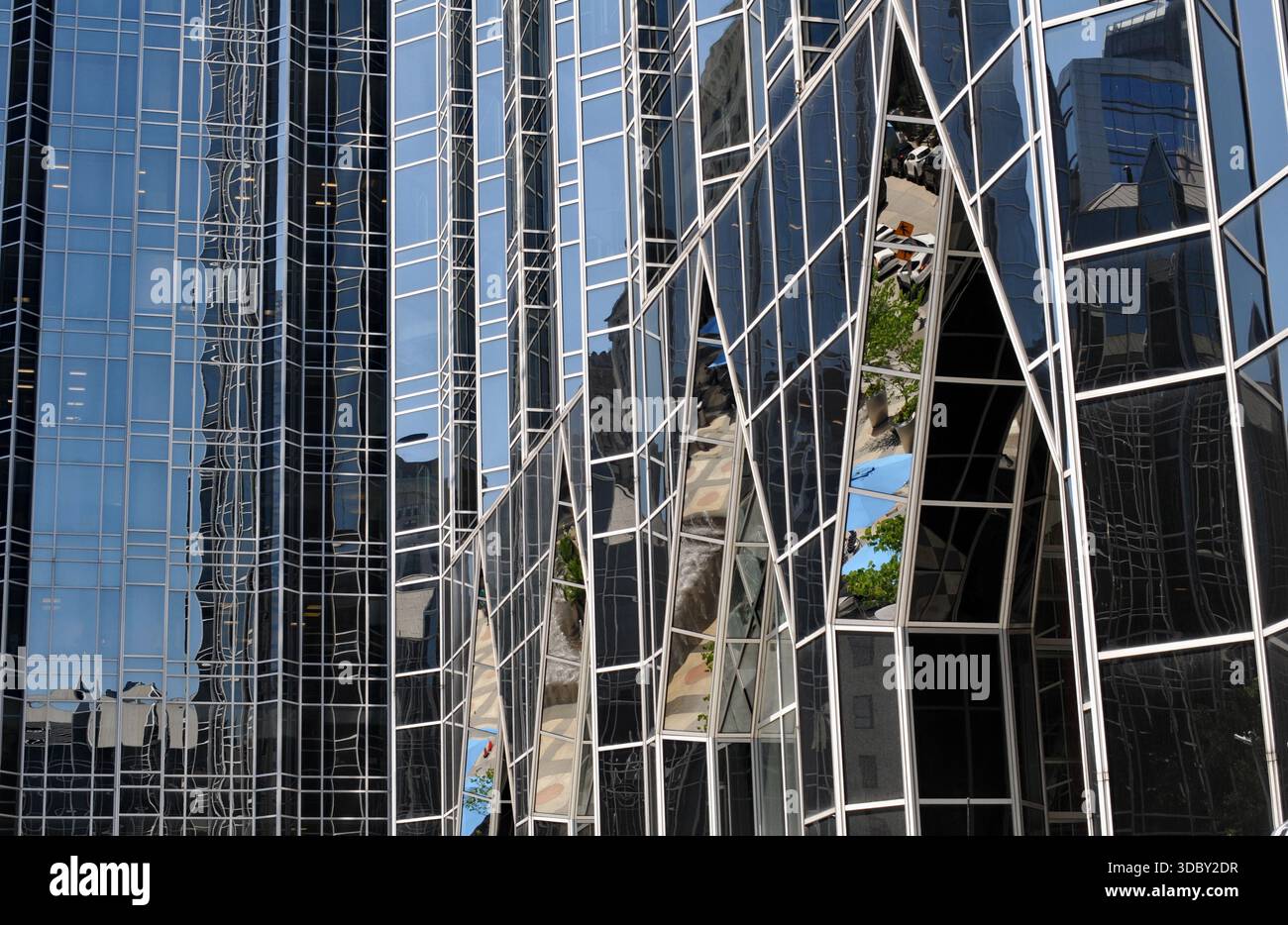 Glass-clad buildings in downtown Pittsburgh's PPG Place office complex ...