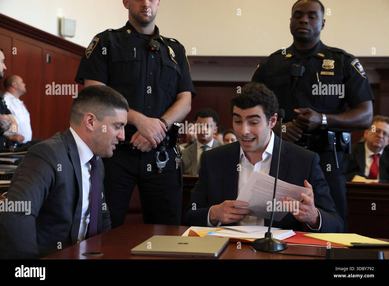 Alleged killer Luigi Mangione confers with his attorney, Jacob Kaplan ...