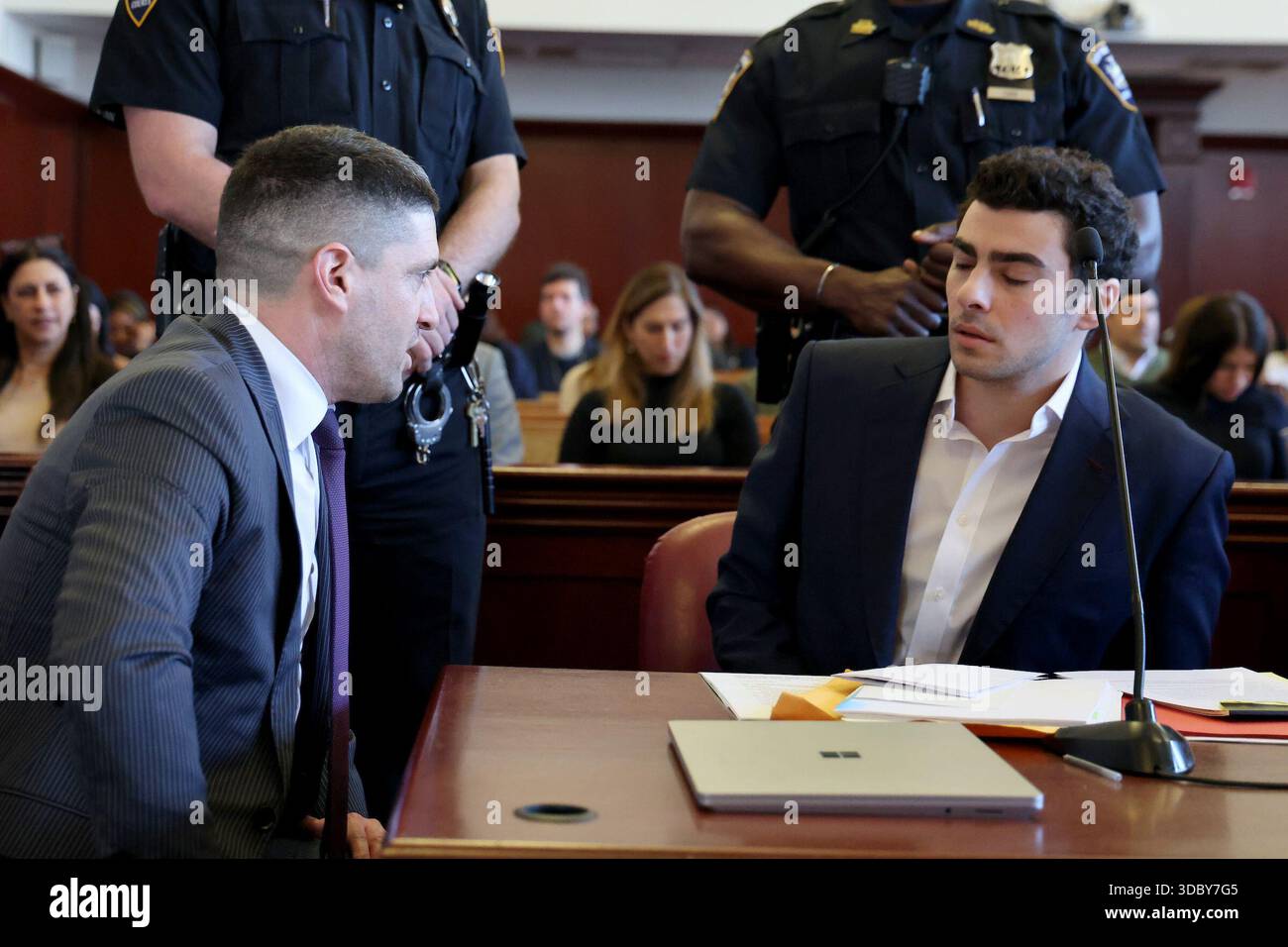 Alleged killer Luigi Mangione confers with his attorney, Jacob Kaplan ...