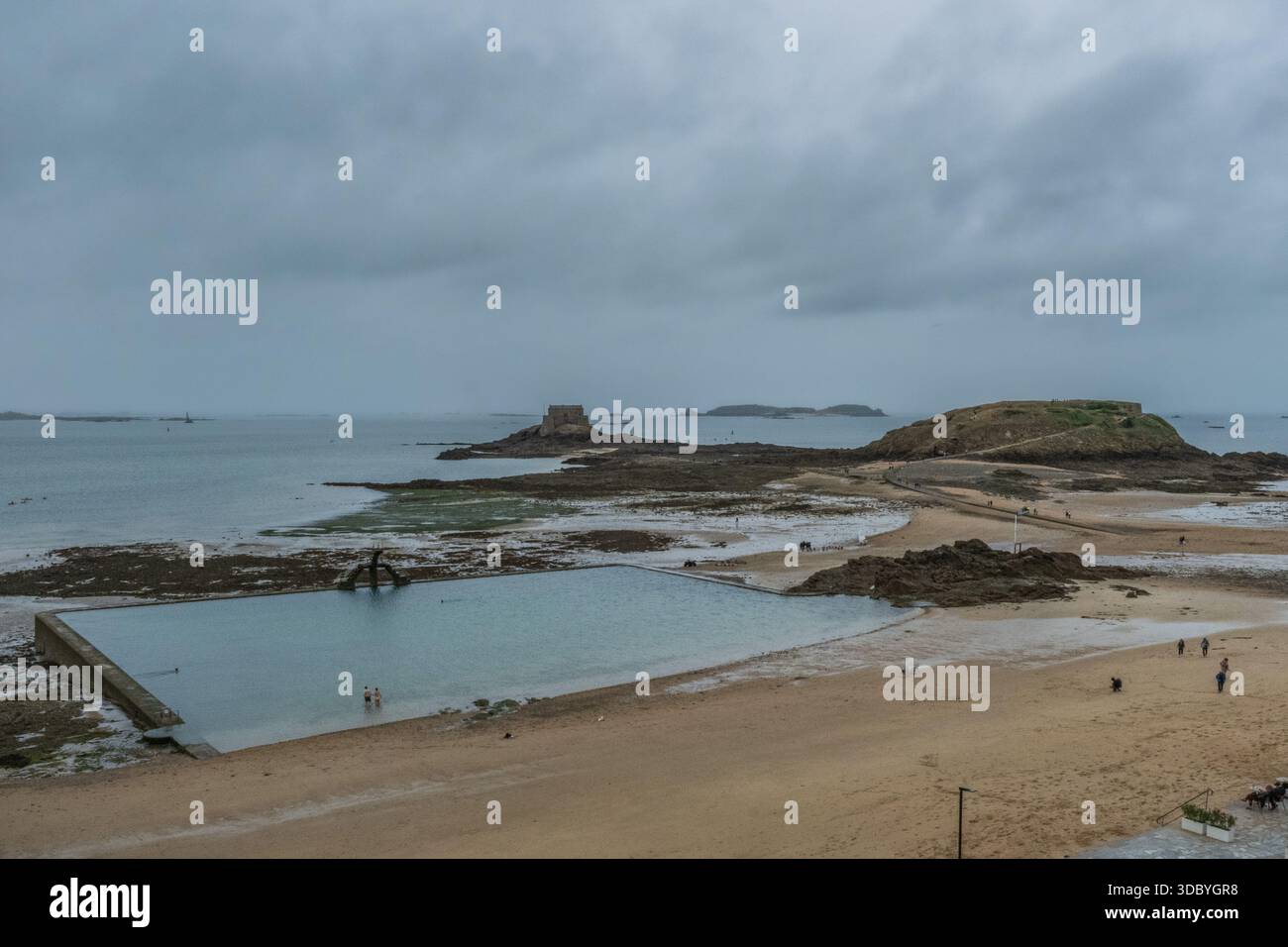 Natural pool with sea water in Saint-Malo during low tide, Bretagne ...