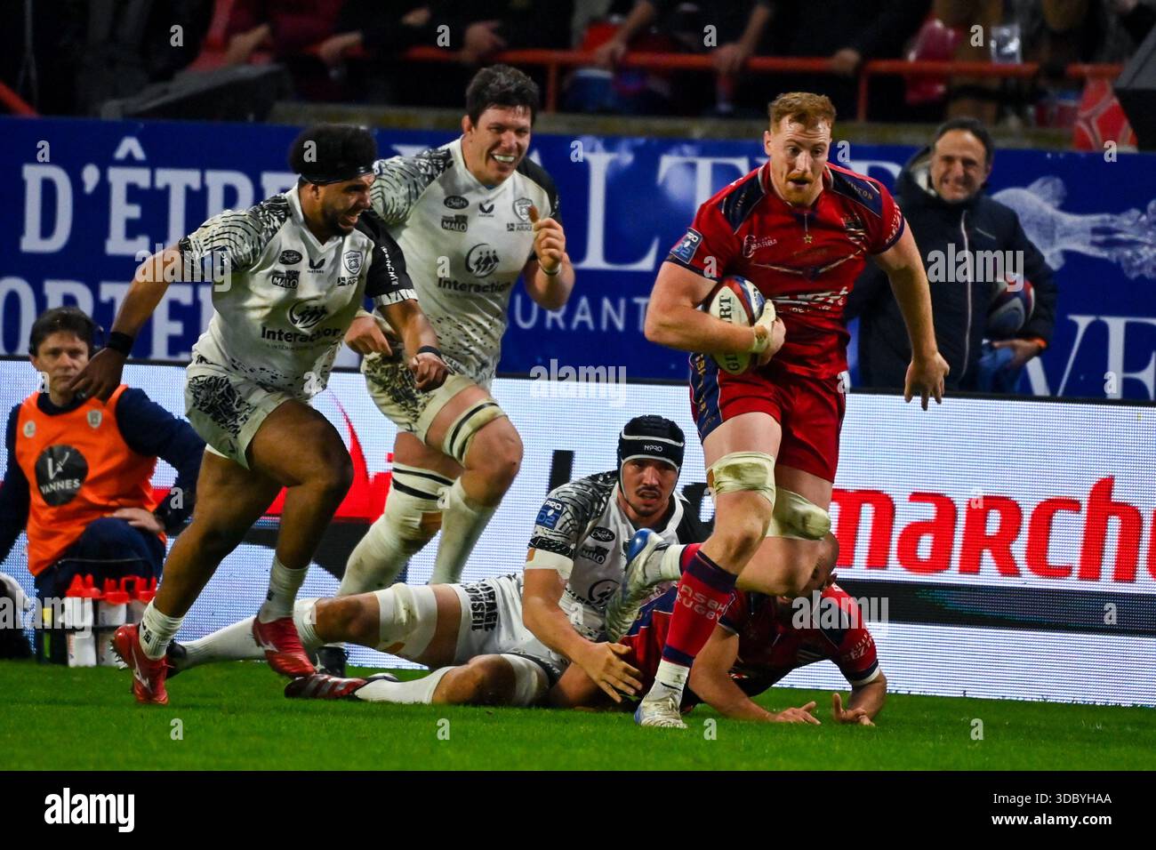 Cameron DODSON of Beziers during the Pro D2 match between Beziers and ...