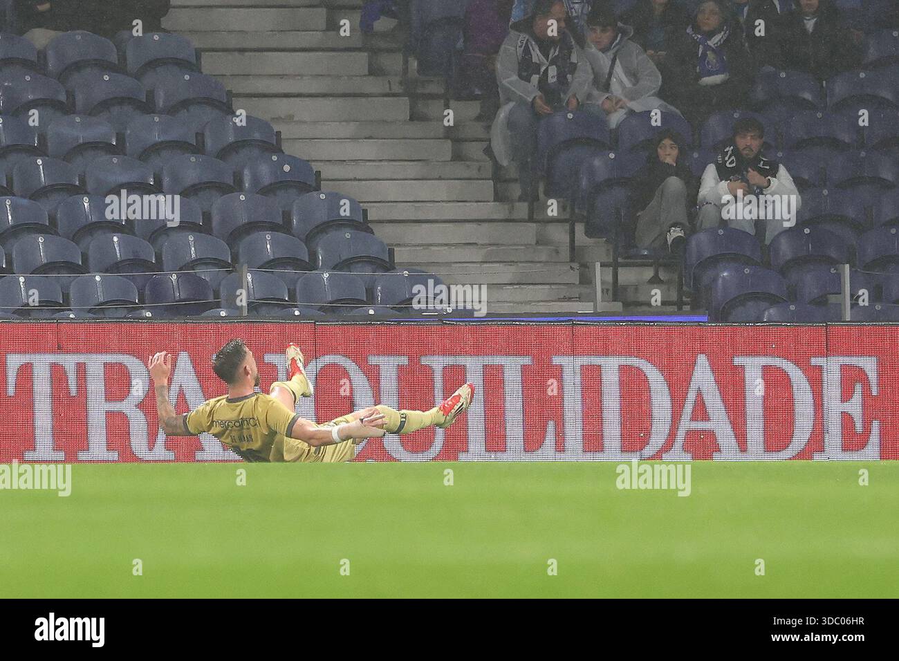 Porto, 18/12/2025 - FC Porto hosted Famalicão at stadium do Dragão in a ...