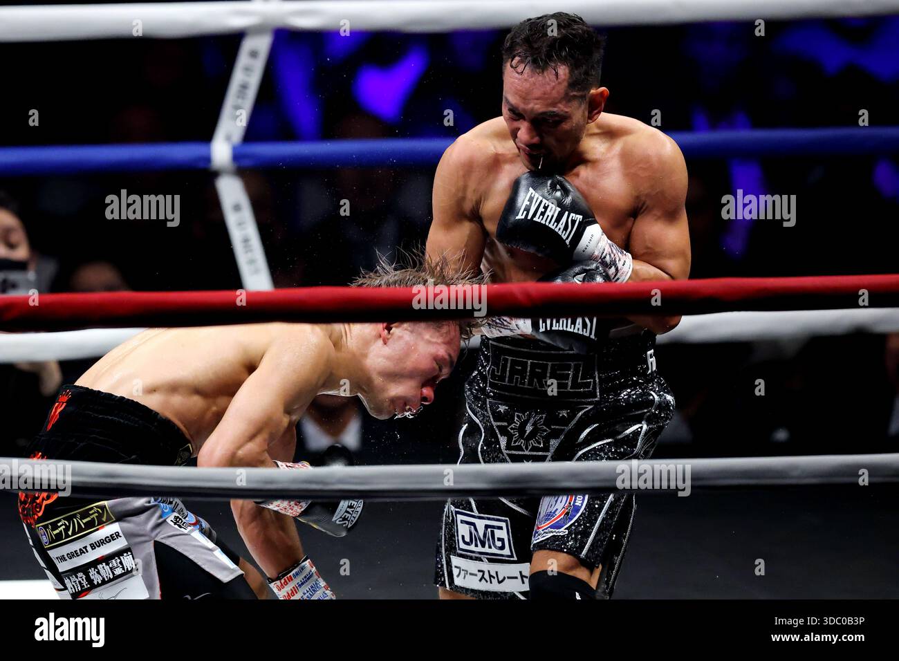(L-R) Seiya Tsutsumi (JPN), Nonito Donaire (PHI), DECEMBER 17, 2025 ...