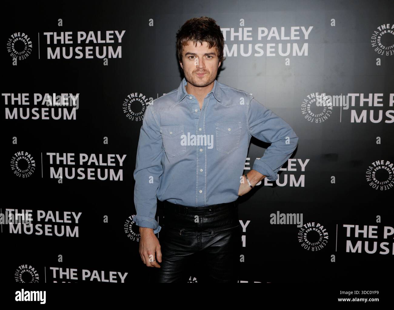 Joe Keery arrives on the red carpet at PaleyLive's "Stranger Things ...