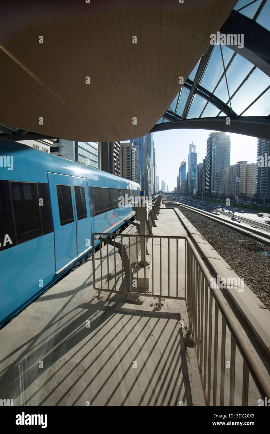 Dubai metro train city hi-res stock photography and images - Alamy