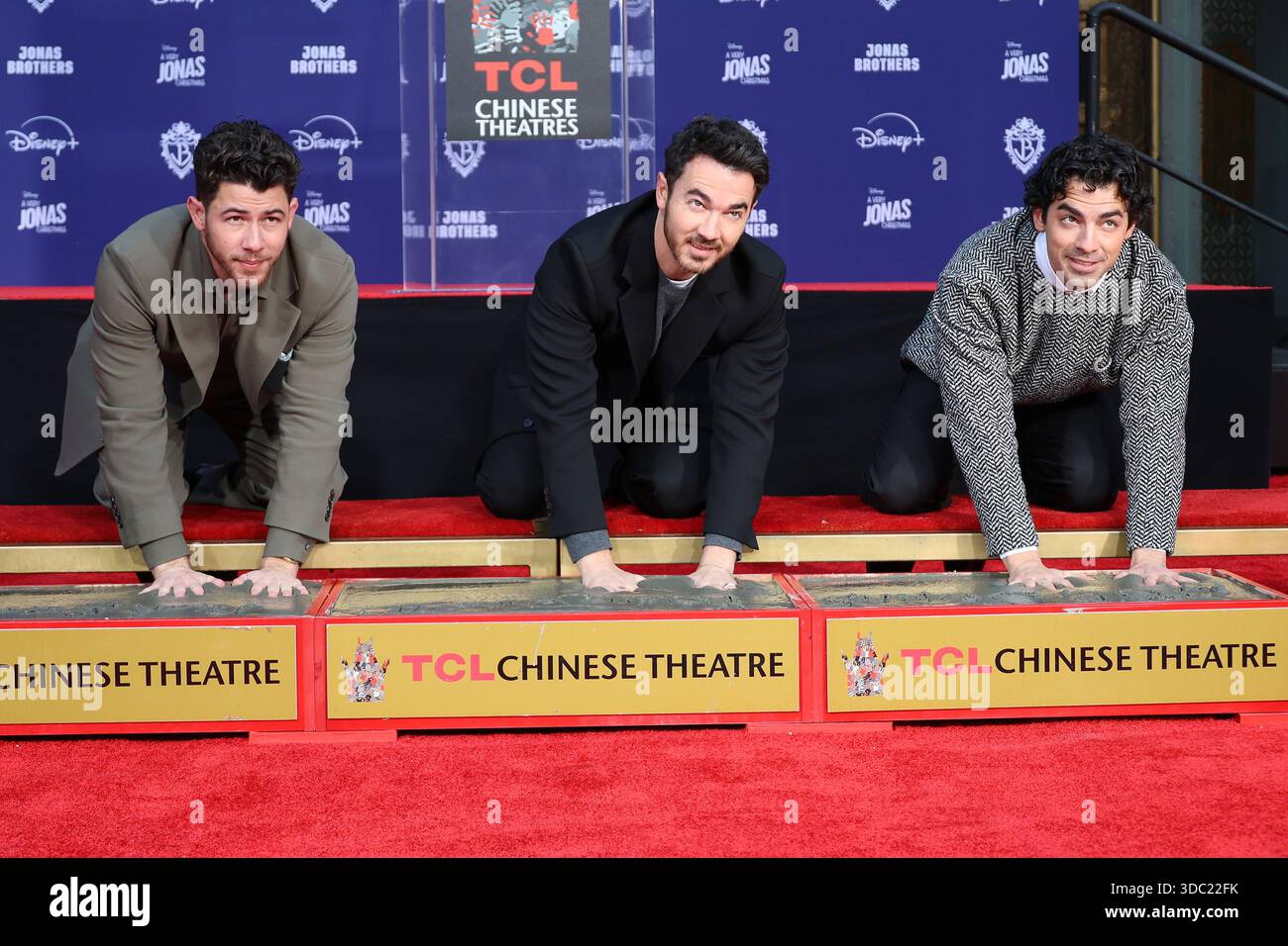 LOS ANGELES - DEC 3: Nick Jonas, Kevin Jonas, Joe Jonas at Jonas ...