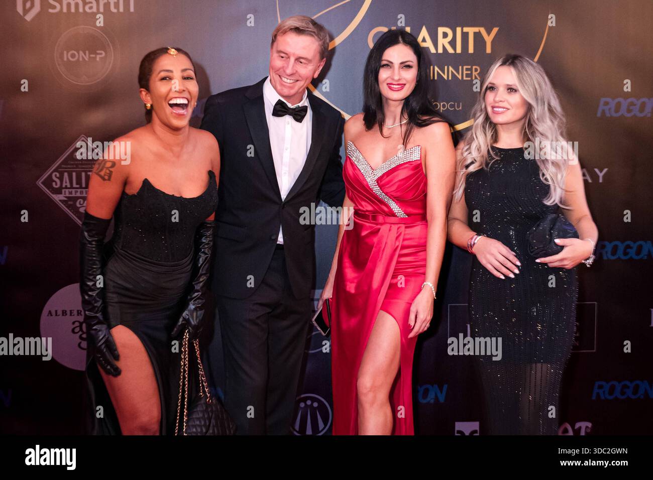 Bisrat Bissi John und Dobrea Ancuta bei der All Together Charity Gala ...