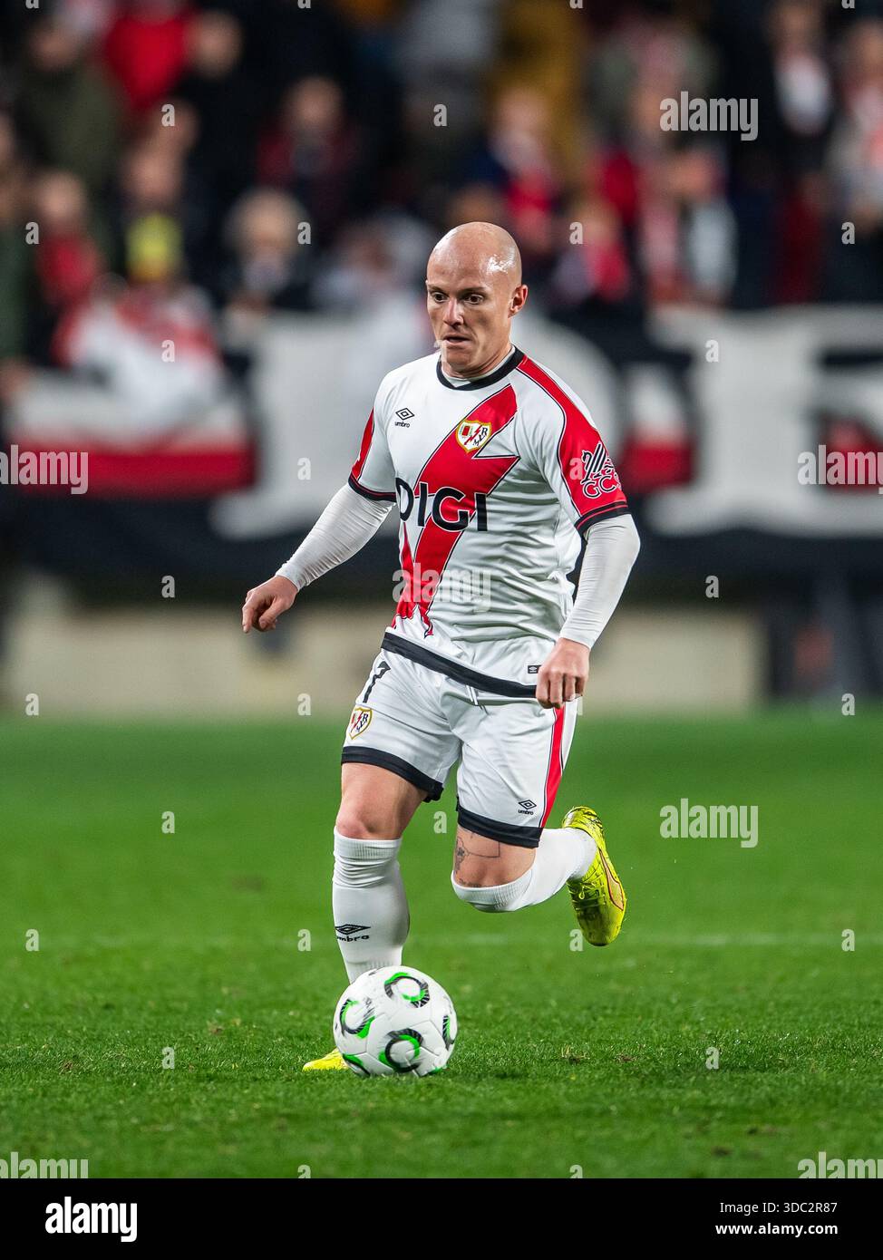 MADRID, SPAIN - DECEMBER 18: Isi Palazon of Rayo Vallecano de Madrid in ...