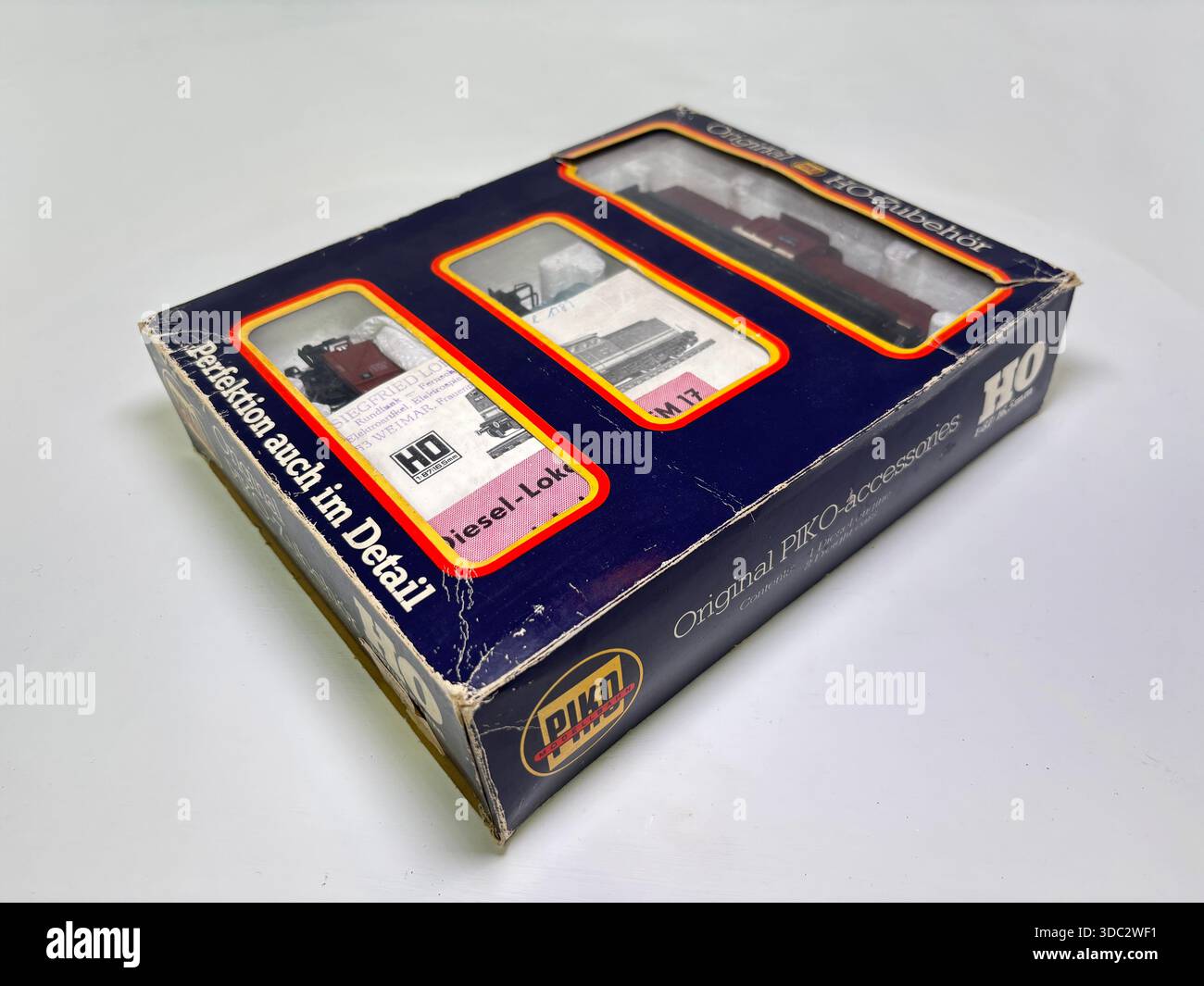 Piko HO scale freight train pack model railway with locomotive and ...