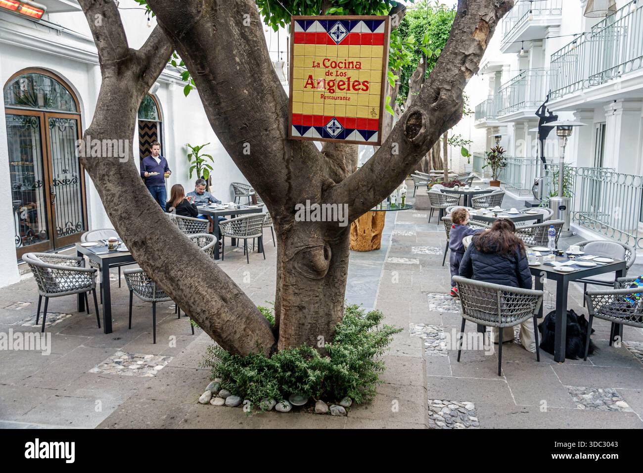 La cocina de los angeles restaurant hi-res stock photography and images ...