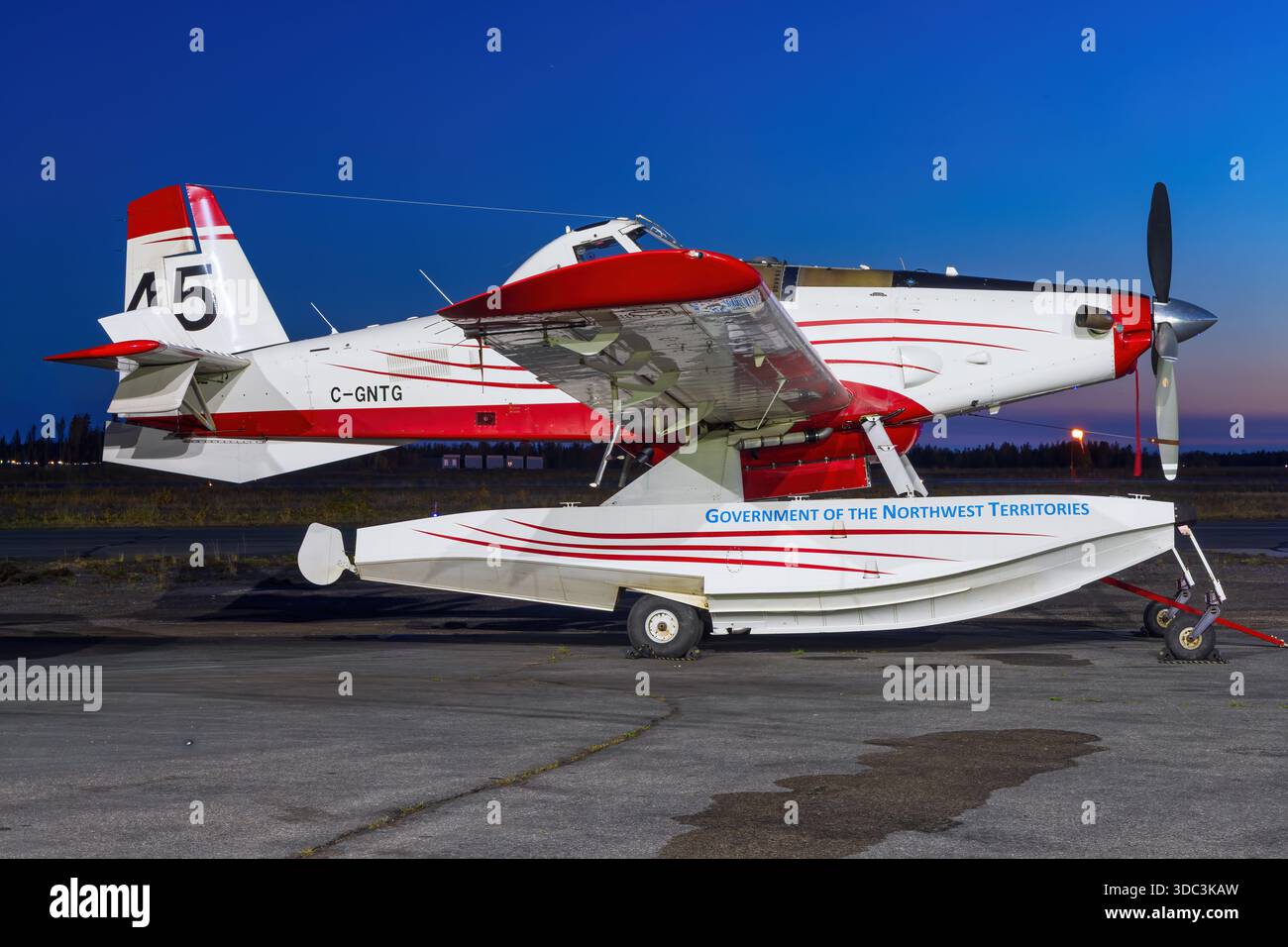 Air tractor 802a firefighting hi-res stock photography and images - Alamy