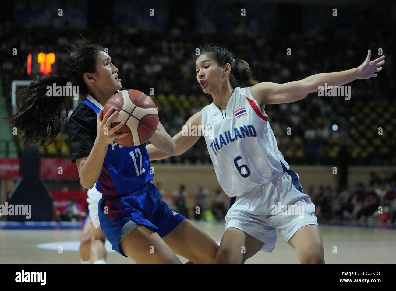 Philippines Sophia Ive Dignadice, left, challenges against Thailand's ...
