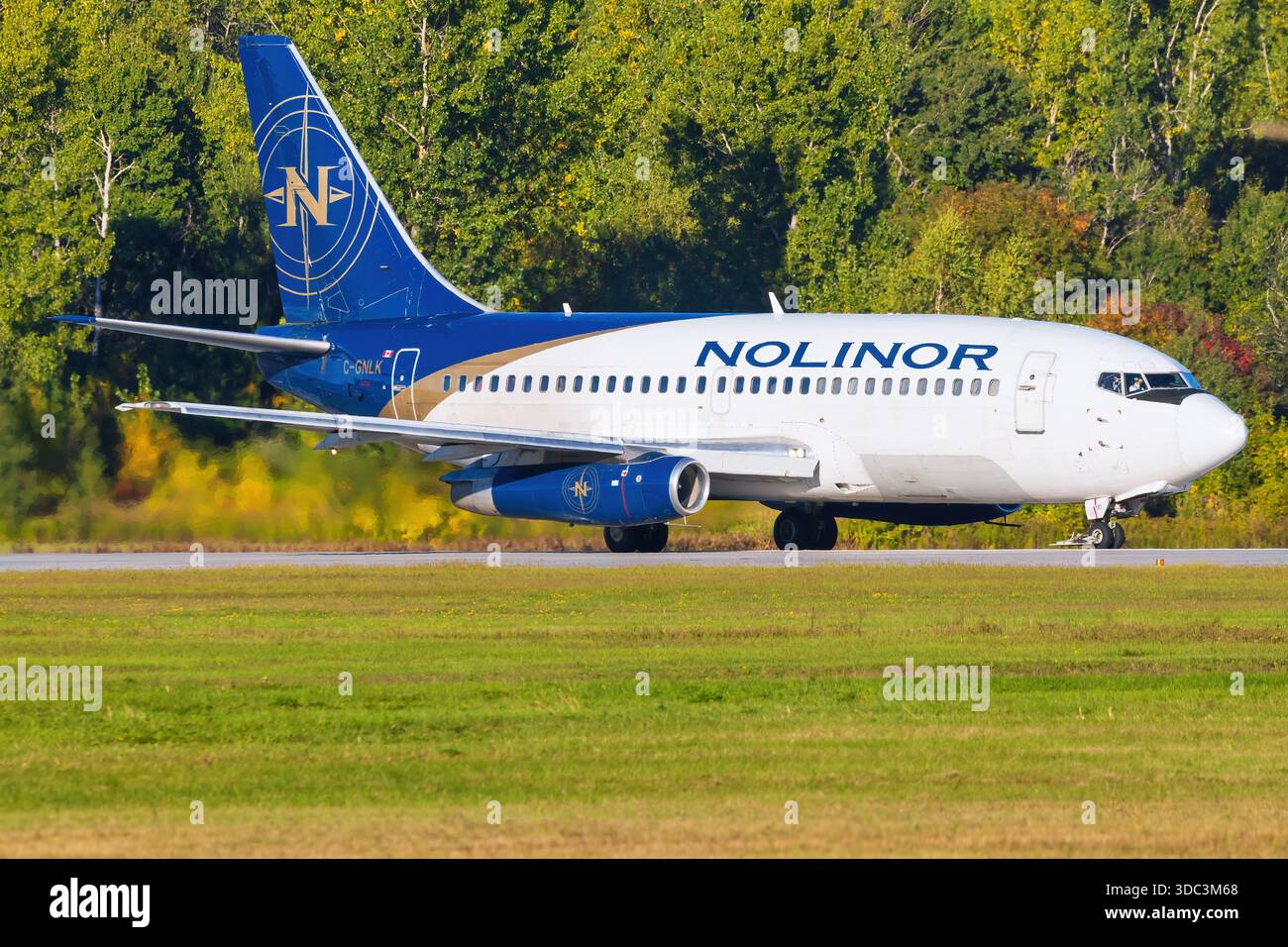 737 275c hi-res stock photography and images - Alamy