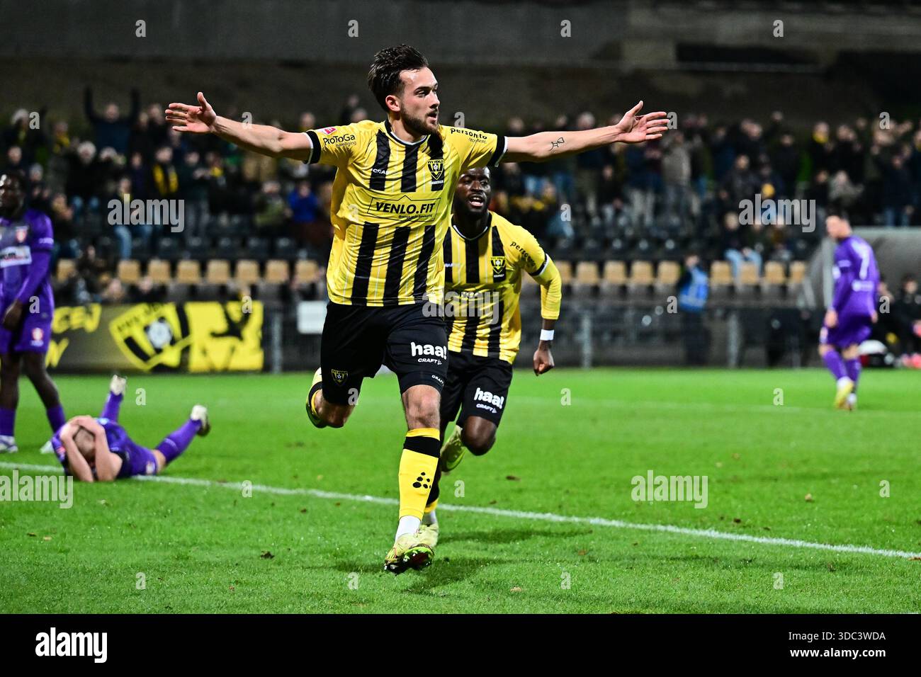 VENLO, 19-11-2025, Seacon Stadium - De Koel , season 2025 / 2026 ...