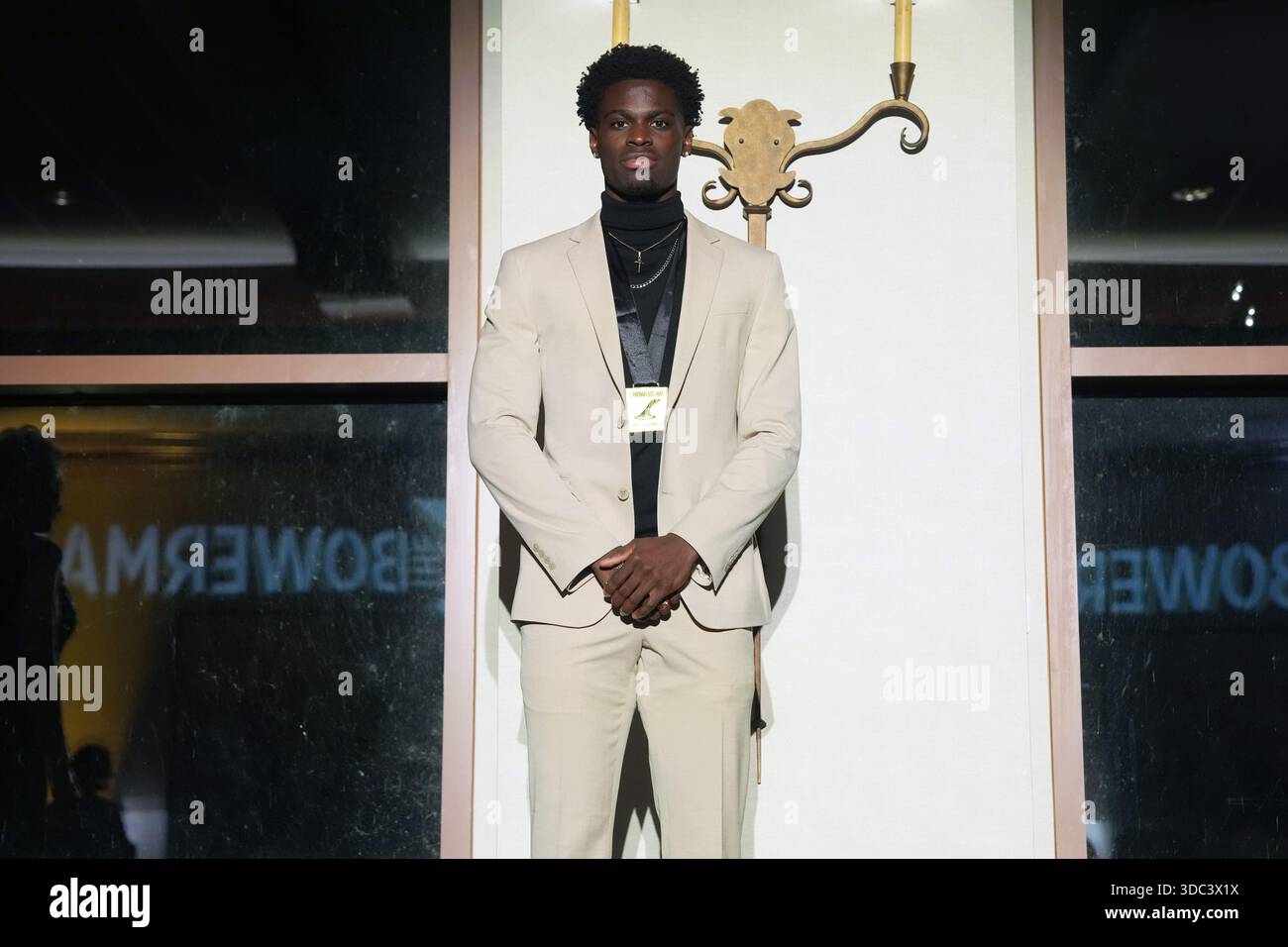 Ja'Kobe Tharp of Auburn poses during the Bowerman Award Presentation at ...