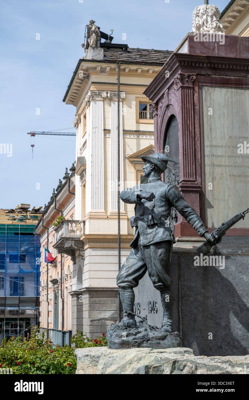 World War I Monument to the Fallen and Alpine soldier statue before ...
