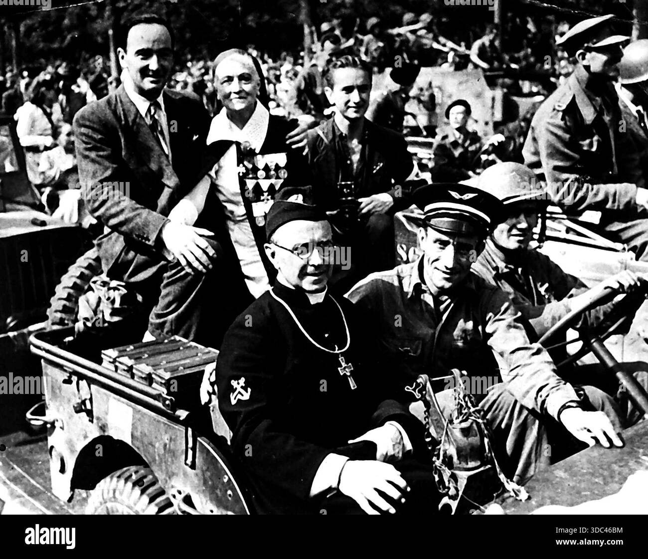 Woman with medals Black and White Stock Photos & Images - Alamy