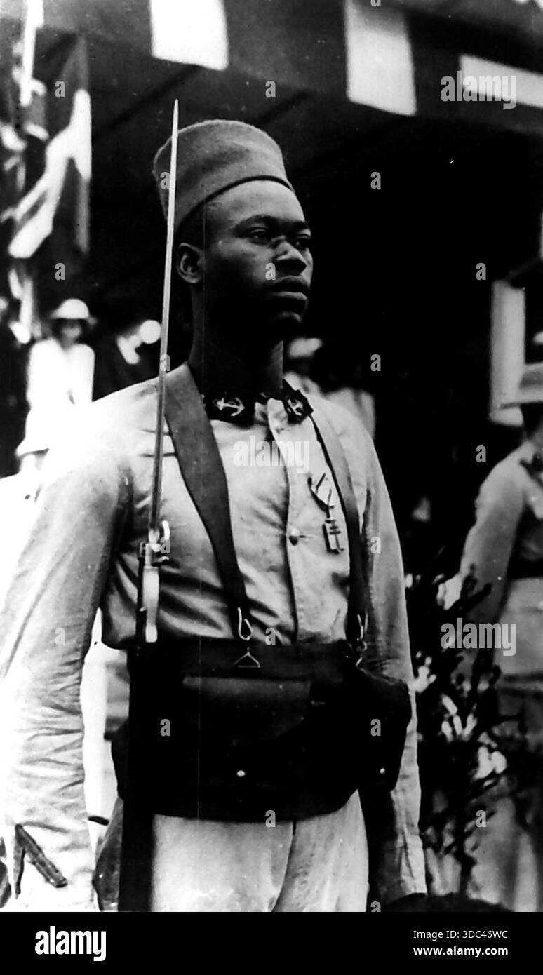 Syrian soldiers Black and White Stock Photos & Images - Alamy