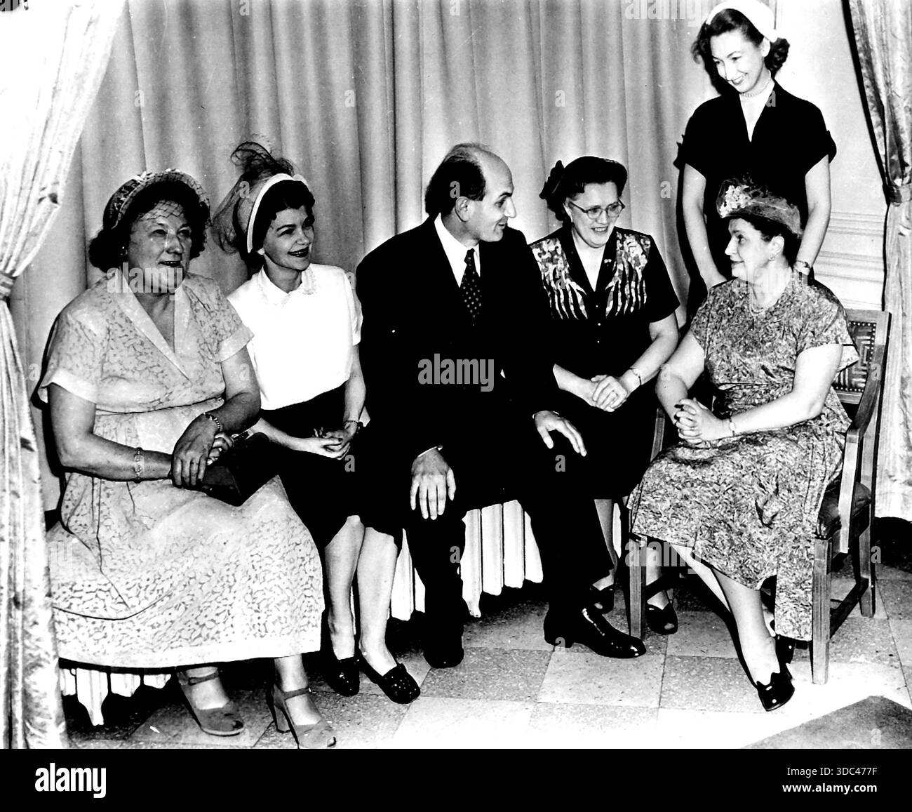 Women and cancer Black and White Stock Photos & Images - Alamy