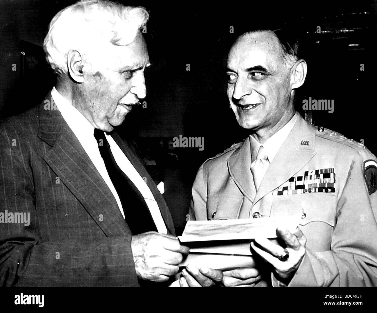 General lucius clay Black and White Stock Photos & Images - Alamy