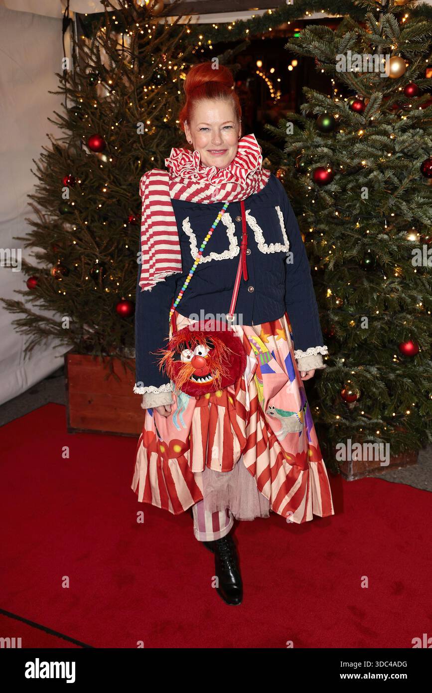 Enie van de Meiklokjes during the 21th Christmas Circus ...