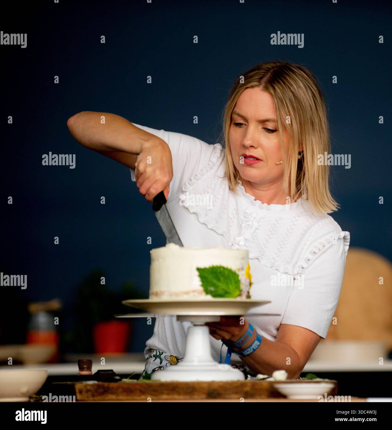 JULIET SEAR at the Big Feastival 2021 on Alex James Cotswolds farm ...