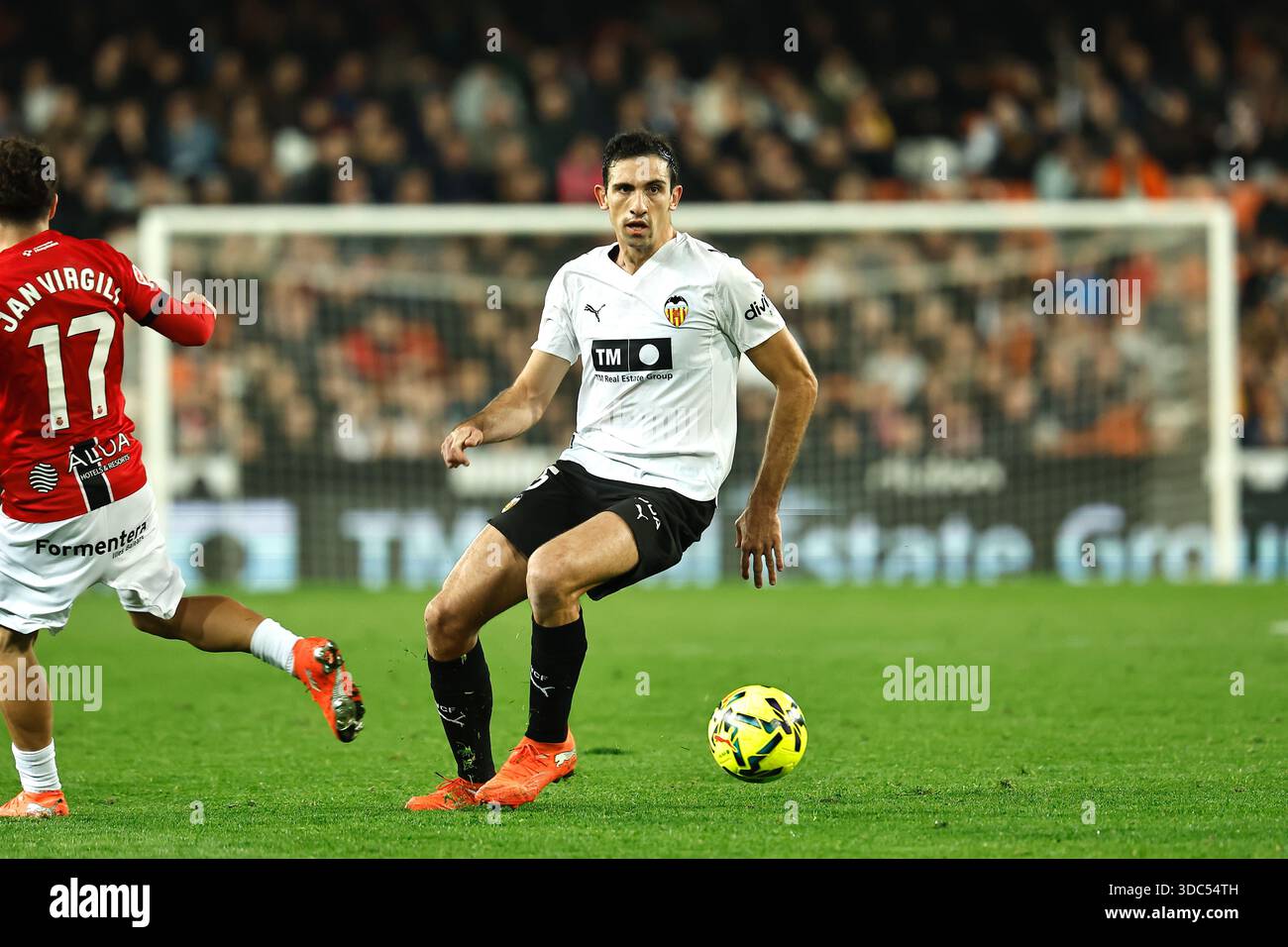 Cesar Tarrega (Valencia), DECEMBER 19, 2025 - Football / Soccer ...
