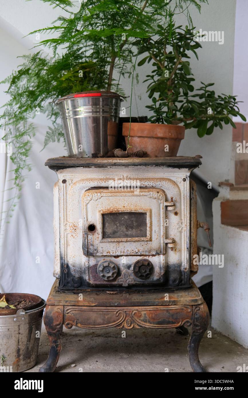 Soot marks hi-res stock photography and images - Alamy