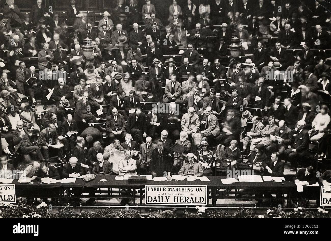 1920s party london hi-res stock photography and images - Alamy