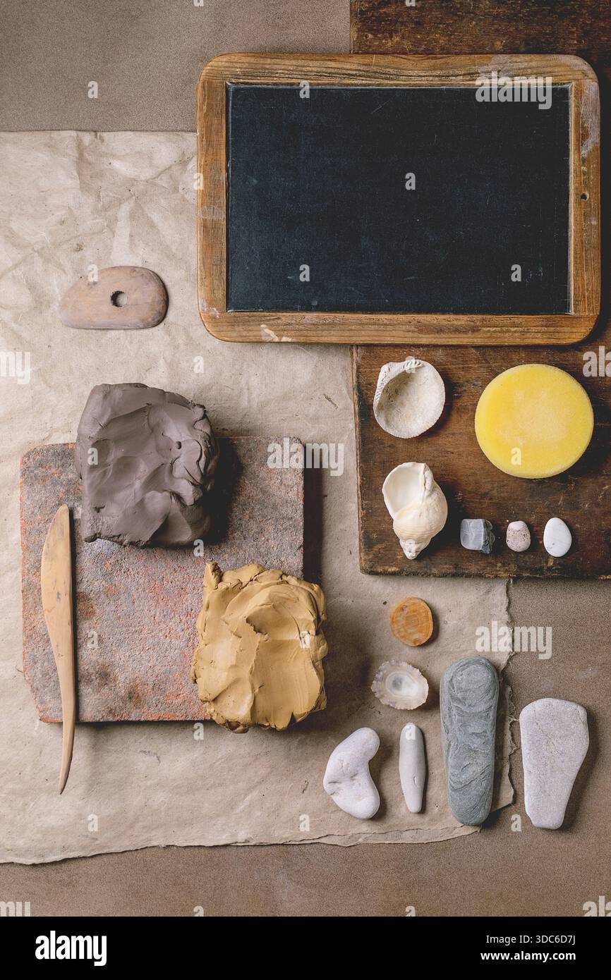 Ceramicist workspace hi-res stock photography and images - Alamy