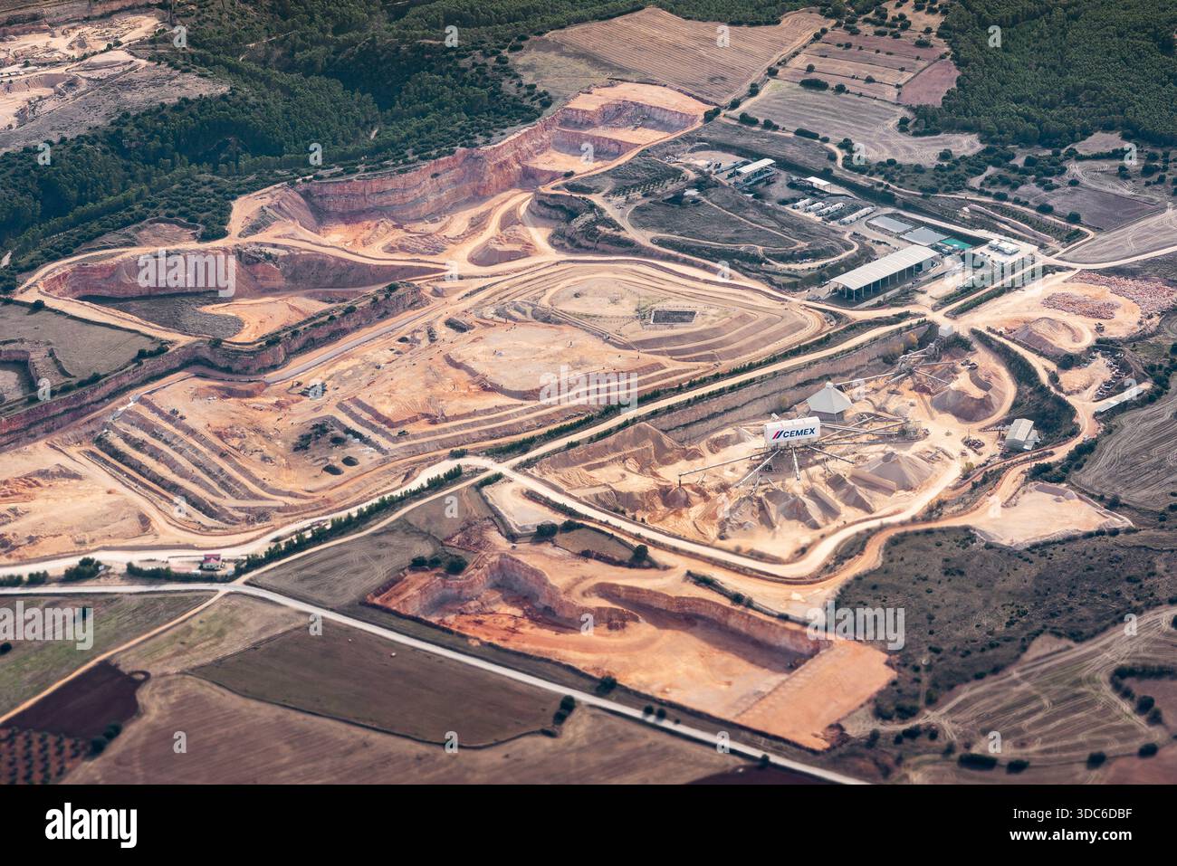 Spain construction site exploitation hi-res stock photography and ...
